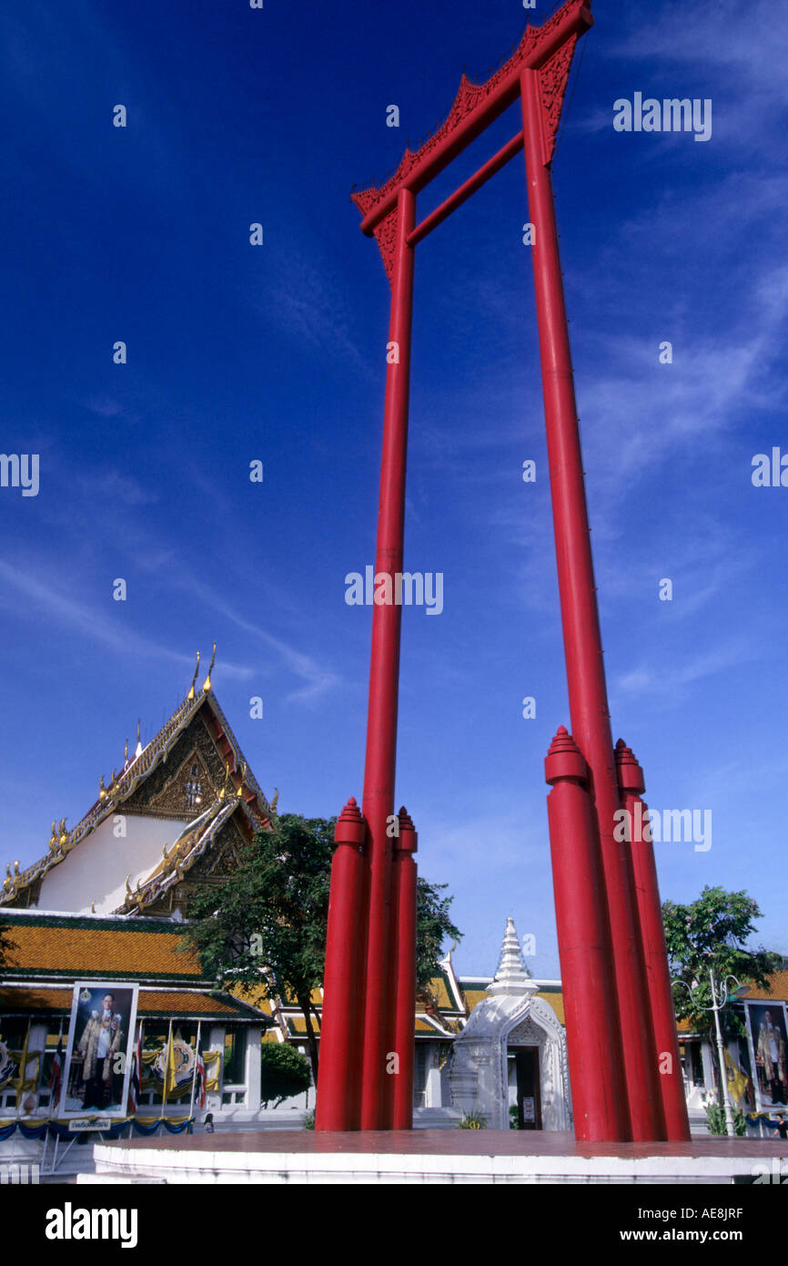 Giant Swing at Wat Suthat Bangkok Thailand Stock Photo - Alamy