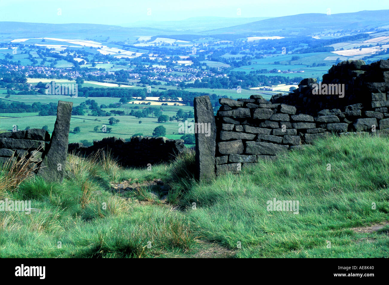 Ilkley moor wharfedale yorkshire hi-res stock photography and images ...