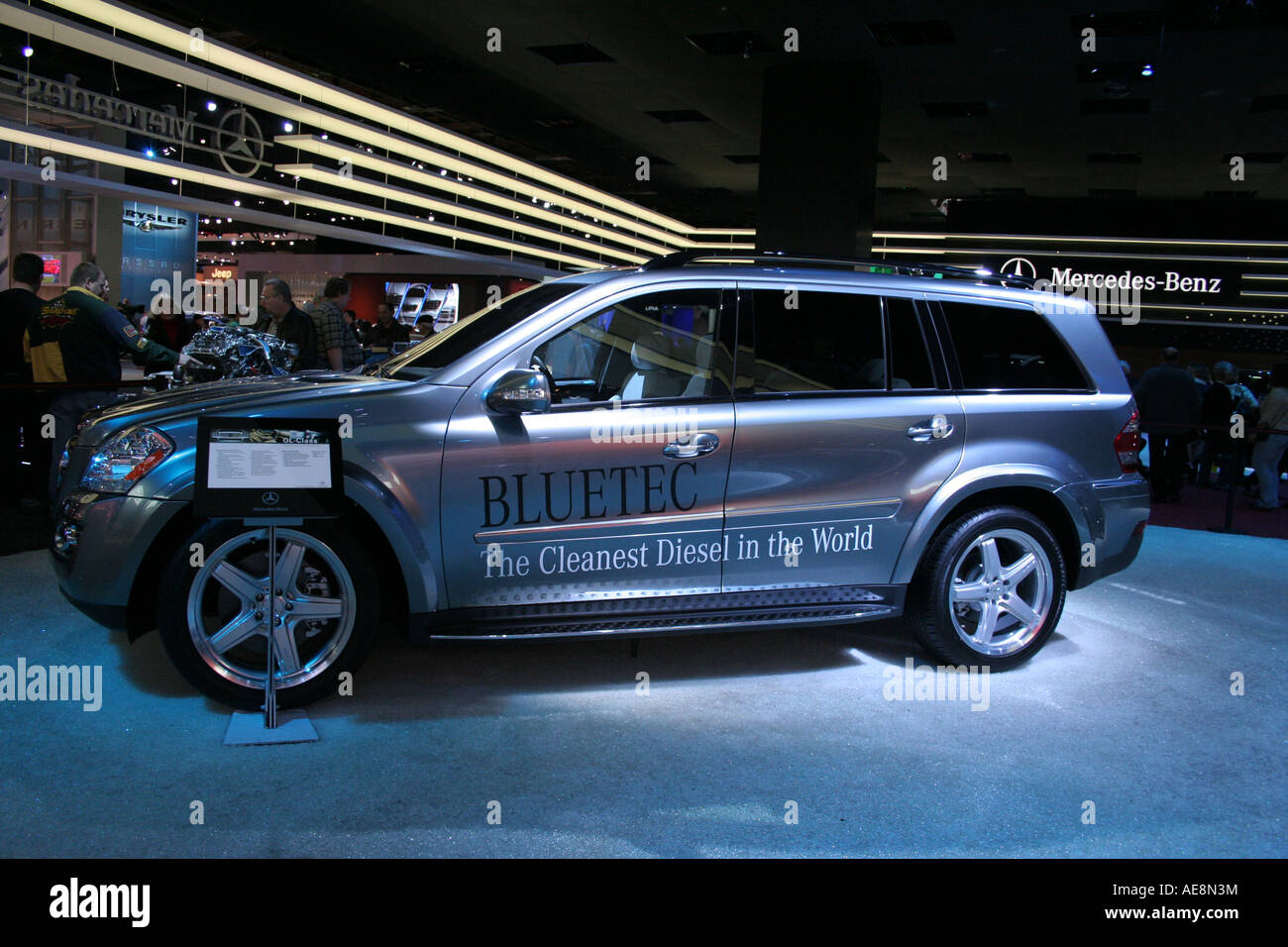 The Mercedes-Benz Bluetec vehicle at the 2007 NAIAS in Detroit ...