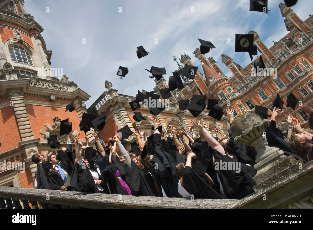 University of surrey graduation ceremony hi-res stock photography and ...