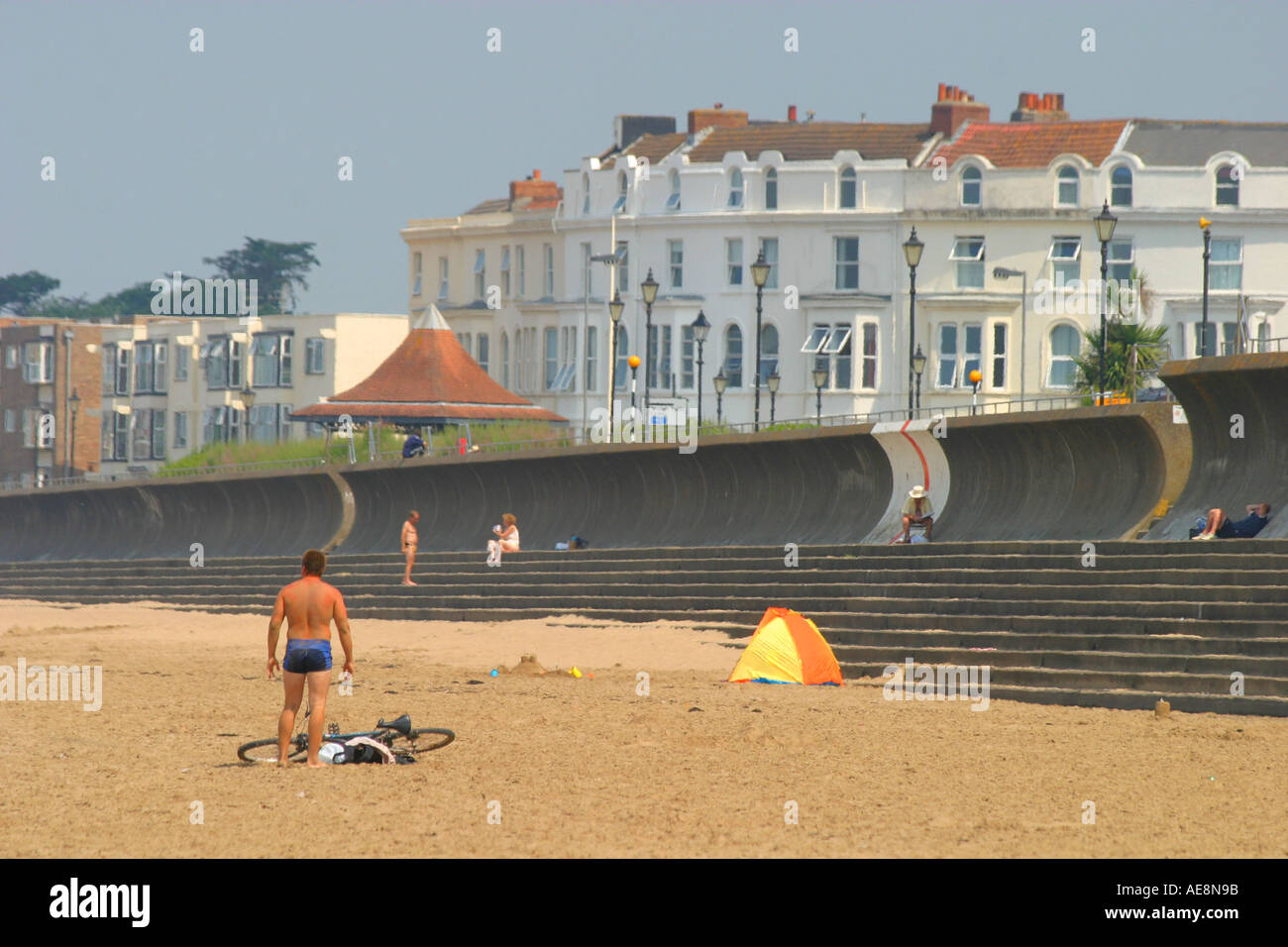 Lady sea parasol hi-res stock photography and images - Alamy