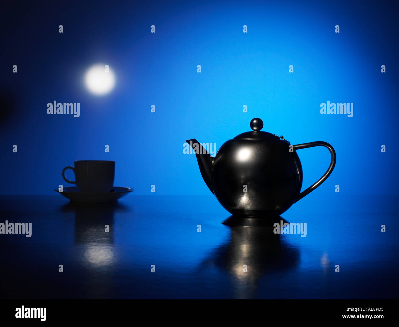 tea pot cup moon Stock Photo - Alamy