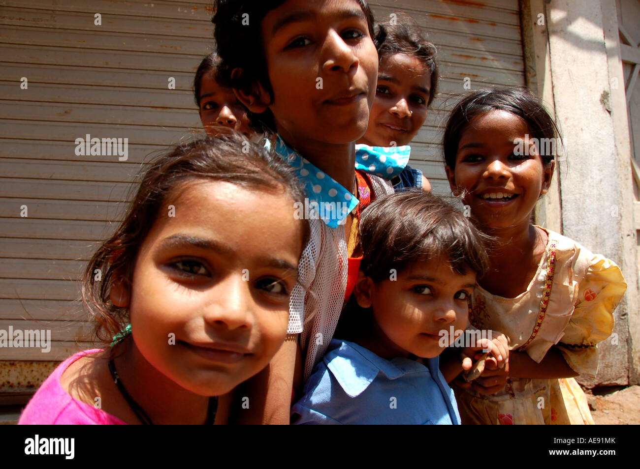 Group of smiling Indian children in Mumbai, India Stock Photo - Alamy