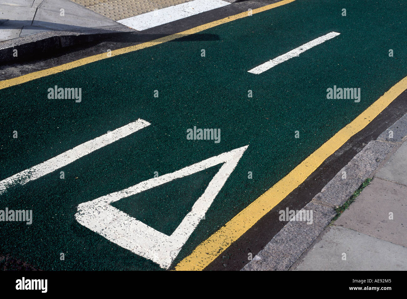 Segregated bike lanes london hi-res stock photography and images - Alamy