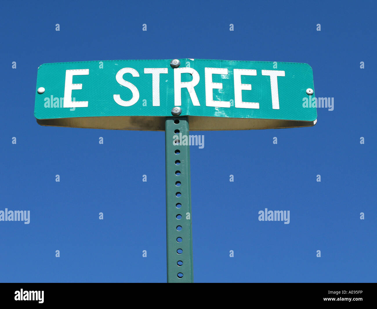 E Street sign Stock Photo - Alamy