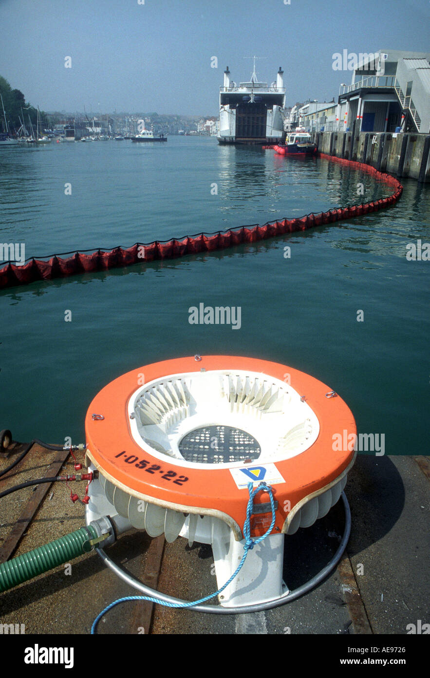 Oil spill recovery equipment Stock Photo - Alamy
