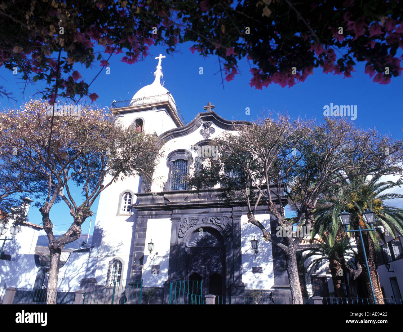 PORTUGUESE STYLE CHURCH IN FUNCHAL MADEIRA Stock Photo - Alamy