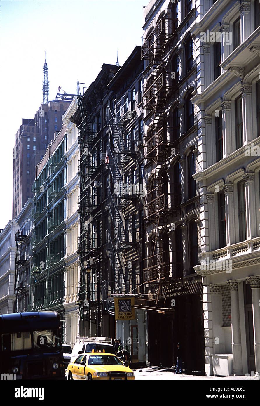 Tenement fire escapes hi-res stock photography and images - Alamy