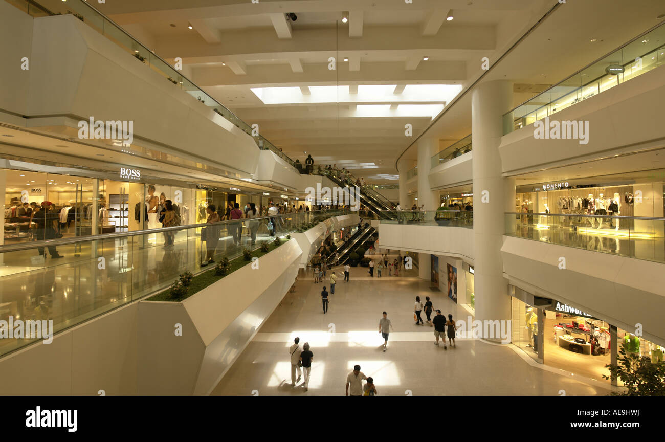 China Hong Kong Pacific Place shopping mall Stock Photo - Alamy