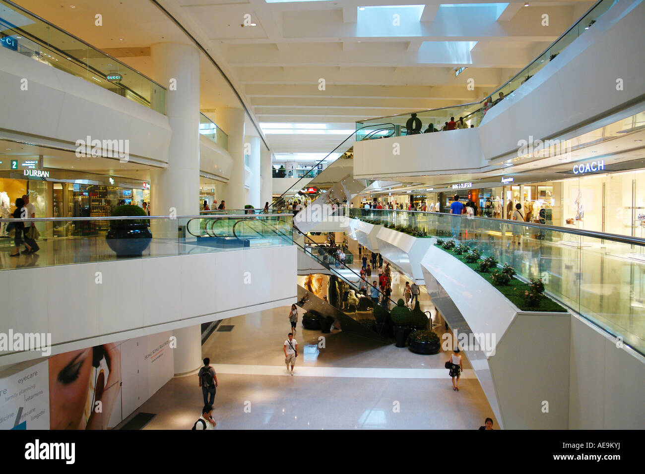 China Hong Kong Pacific Place shopping mall Stock Photo - Alamy