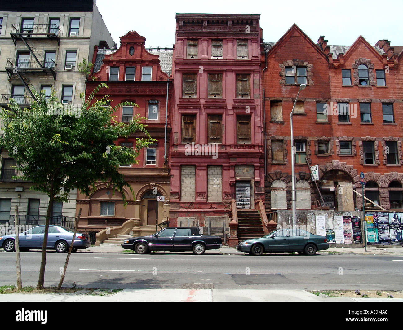 Houses in harlem hi-res stock photography and images - Alamy