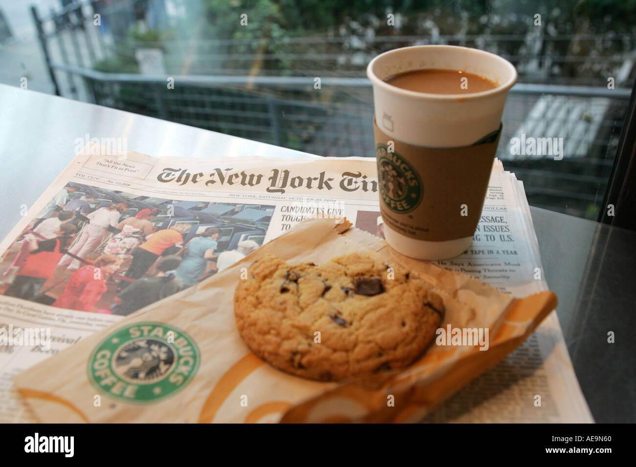 coffee break at Starbucks Cooper Square New York City Stock Photo - Alamy