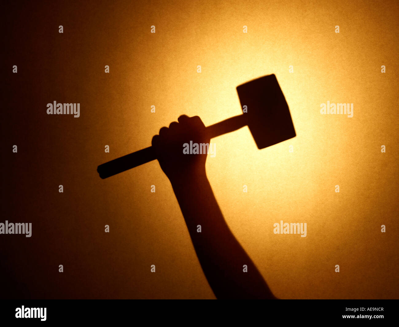 Hammer strike hi-res stock photography and images - Alamy