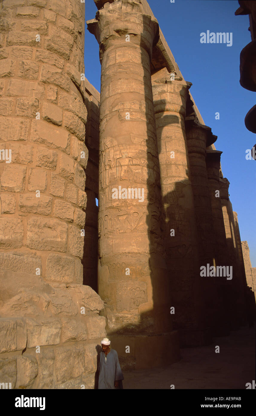 Ancient egyptian pillars hi-res stock photography and images - Alamy