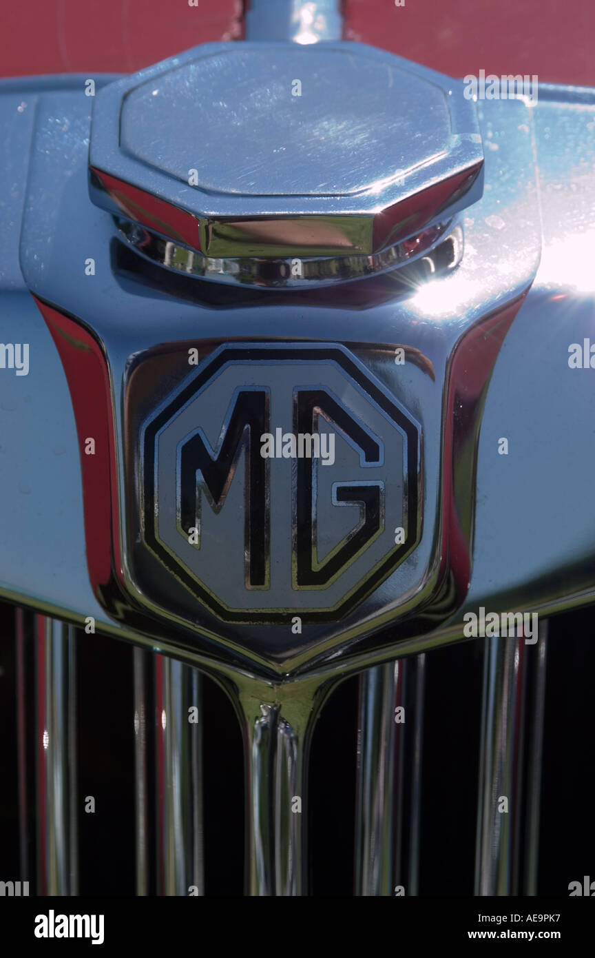 MG radiator badge and filler cap Vintage and classic car rally Leighton ...