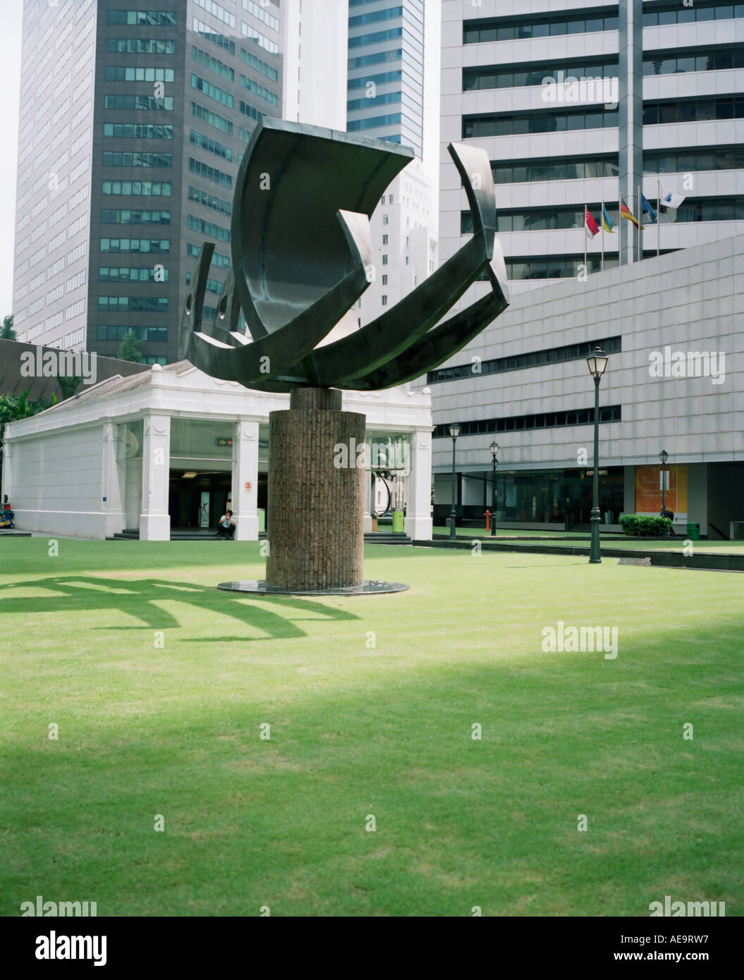 Raffles Place Singapore Stock Photo - Alamy