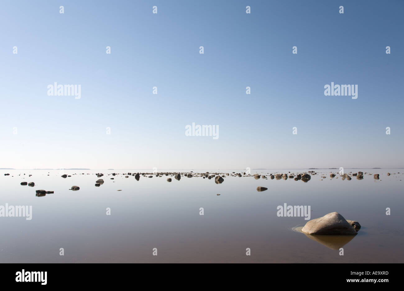 Shoreline low tide exposing hi-res stock photography and images - Alamy