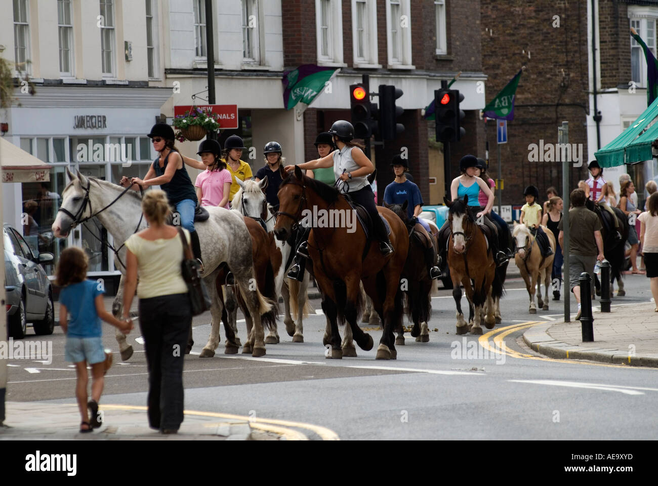 Wimbledon village stables hi-res stock photography and images - Alamy