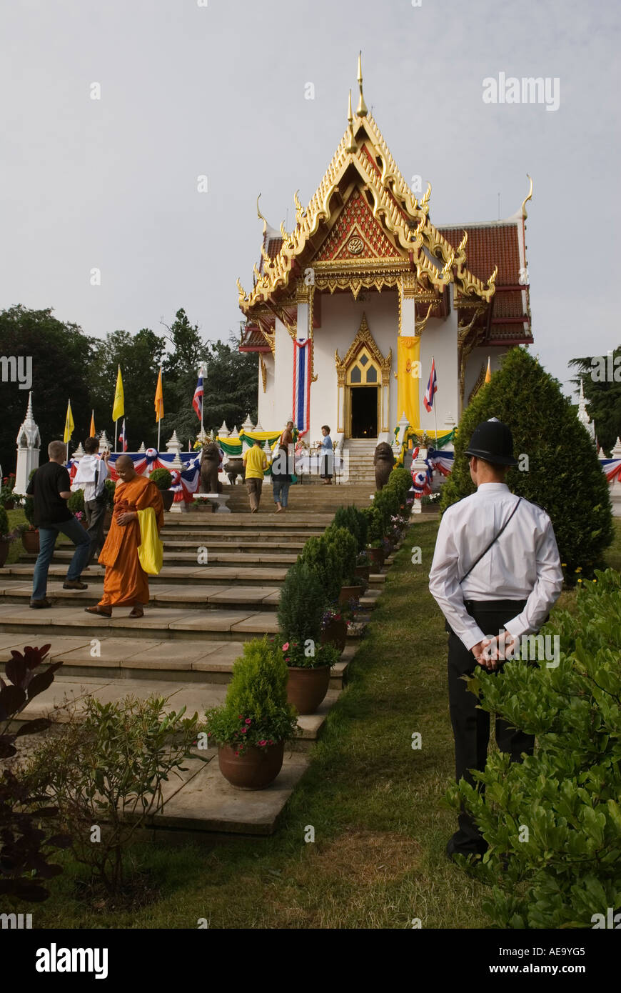 Buddhapadipa, temple wimbledon hi-res stock photography and images - Alamy