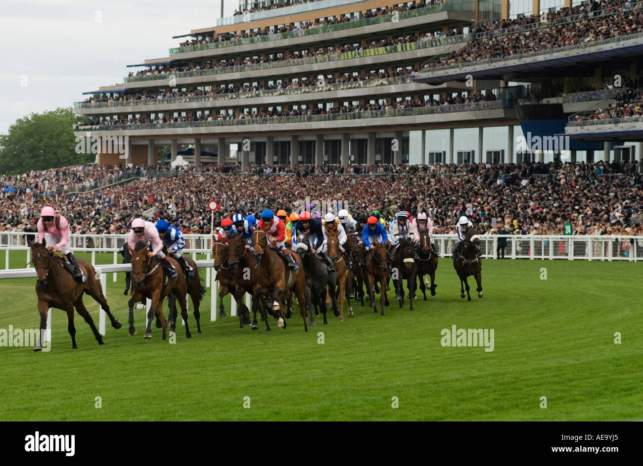 Royal Ascot the new grandstand horse racing. Ascot, Berkshire, England ...