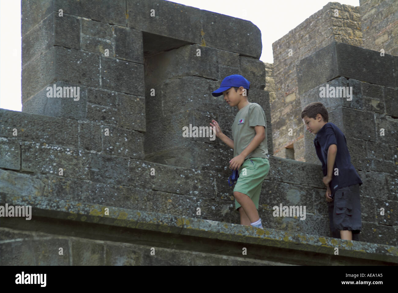 Medieval children hi-res stock photography and images - Alamy