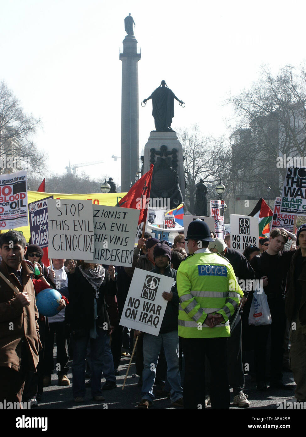 Iraq war protest uk 2003 hi-res stock photography and images - Alamy
