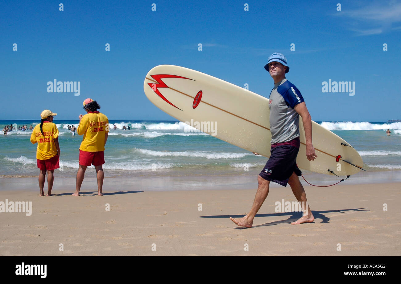 Bondi beach lifeguards hi-res stock photography and images - Alamy