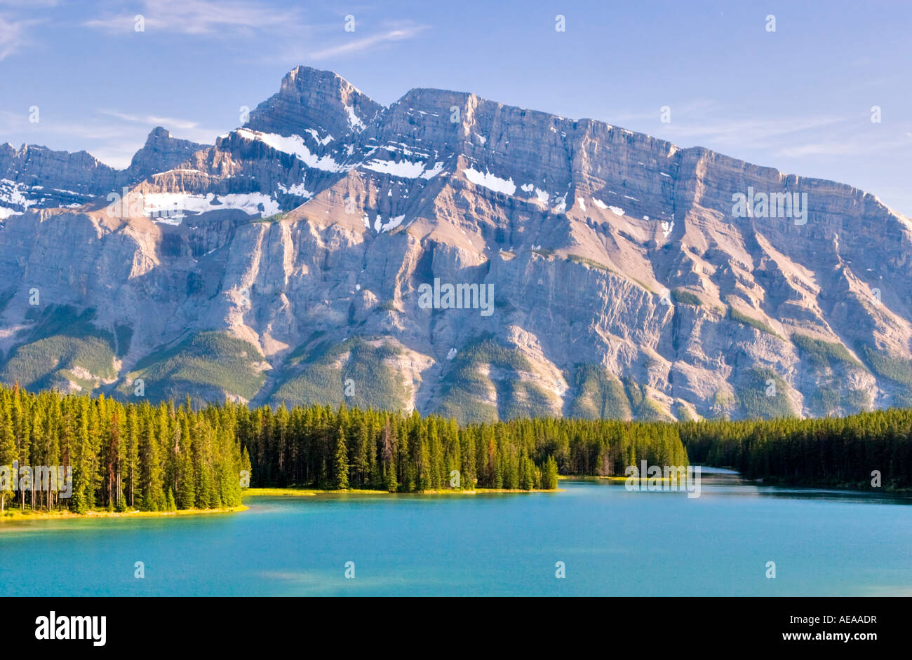 Two Jack Lake and Mount Rundle in Banff National Park, Canada Stock ...