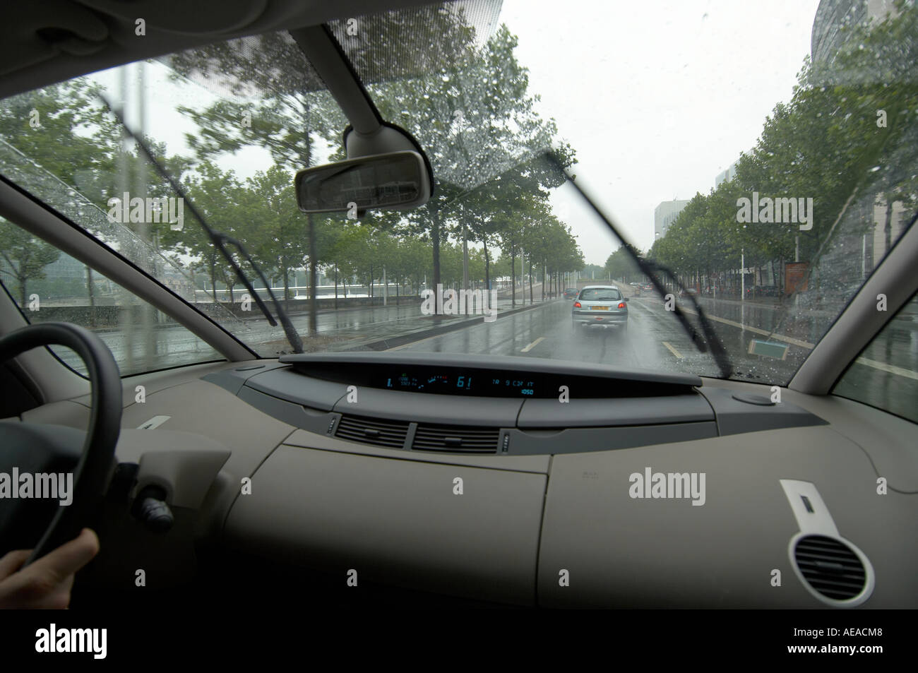 View through windscreen hi-res stock photography and images - Alamy