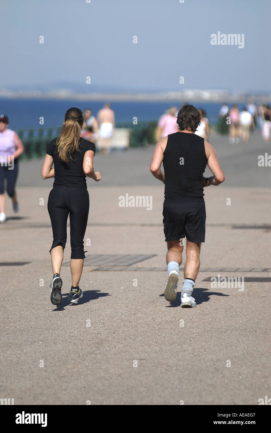 Woman wearing lycra hi-res stock photography and images - Alamy