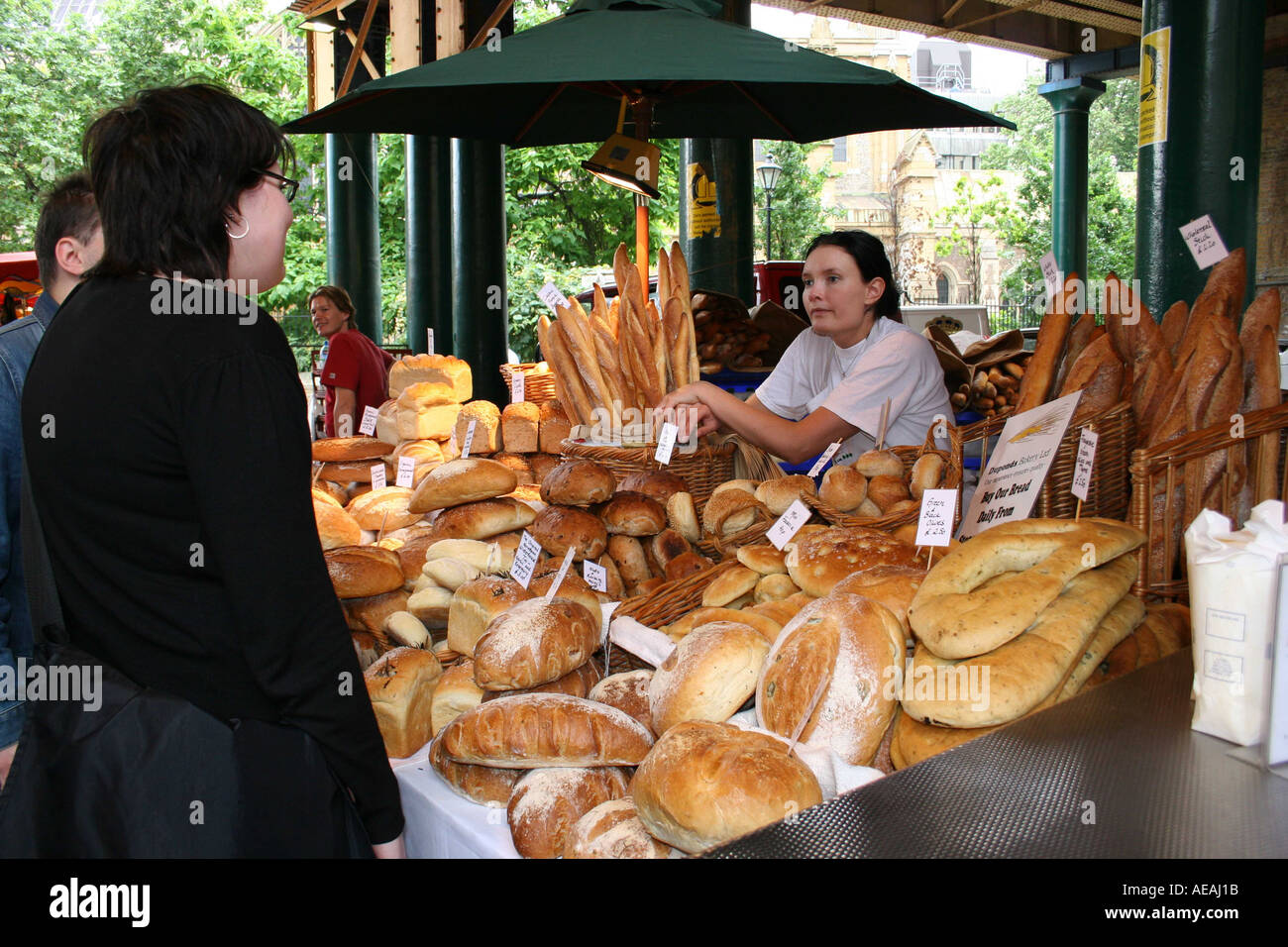 Bread stall at Borough Market London Stock Photo - Alamy