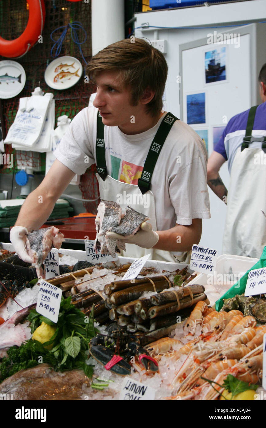 Fish stall at Borough Market London Stock Photo - Alamy