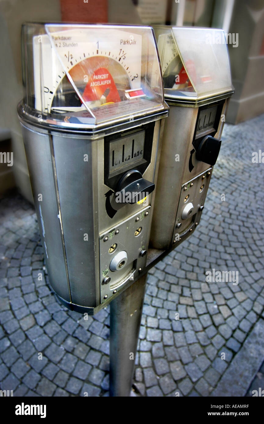 Old parking meter hi-res stock photography and images - Alamy