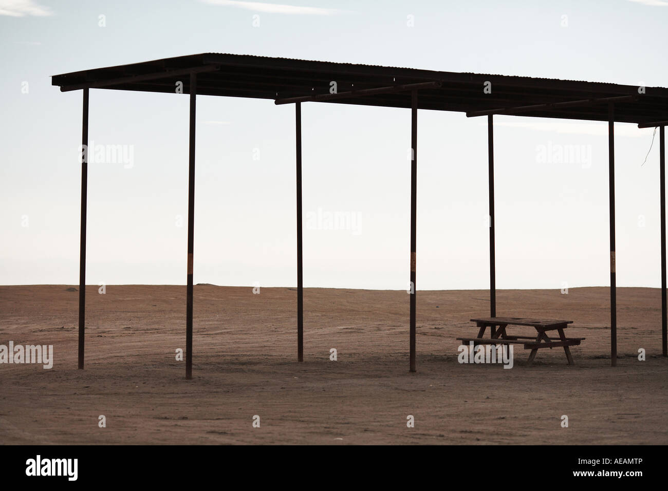 Homeless bench california hi-res stock photography and images - Alamy