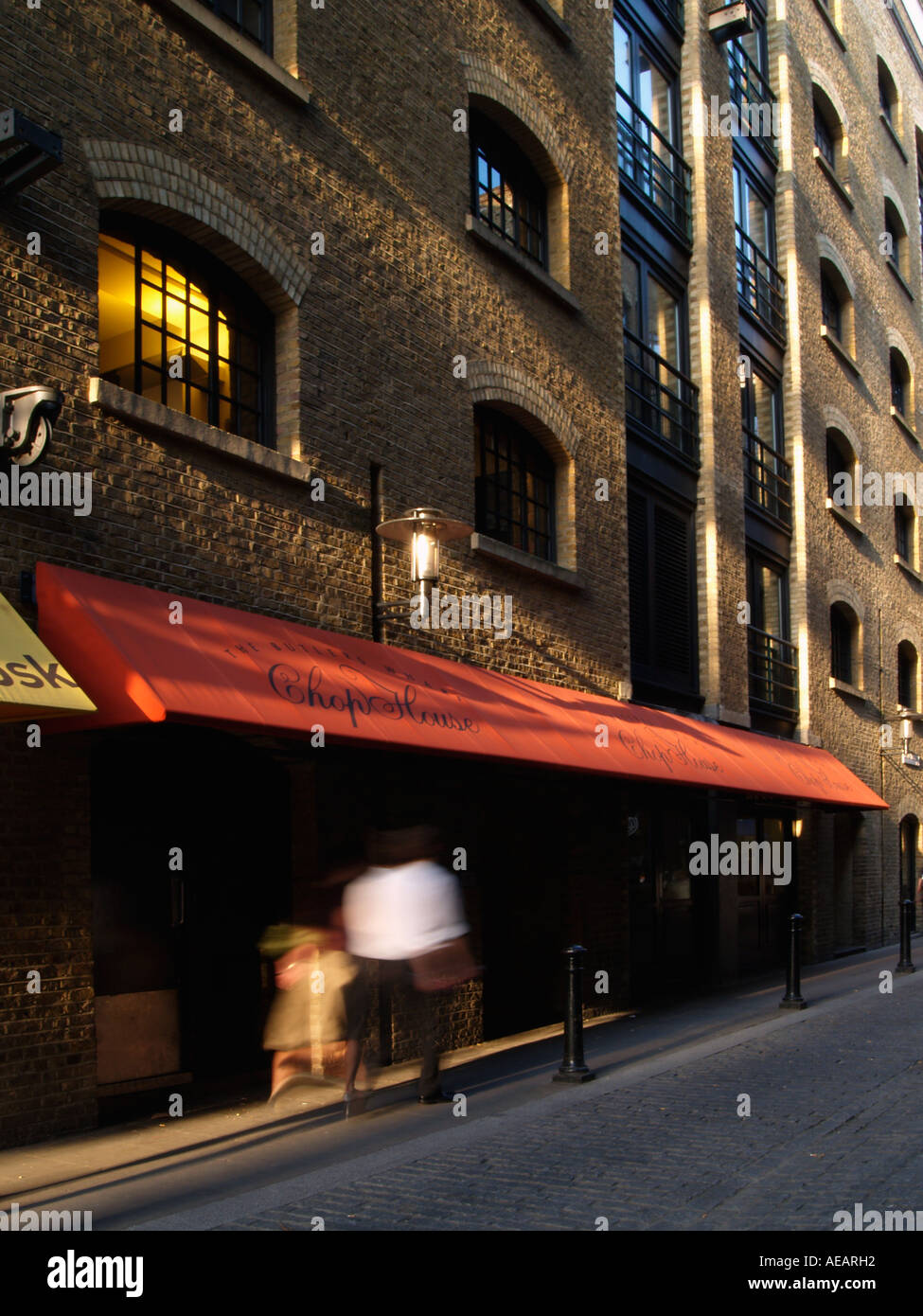 Old english chop house hi-res stock photography and images - Alamy