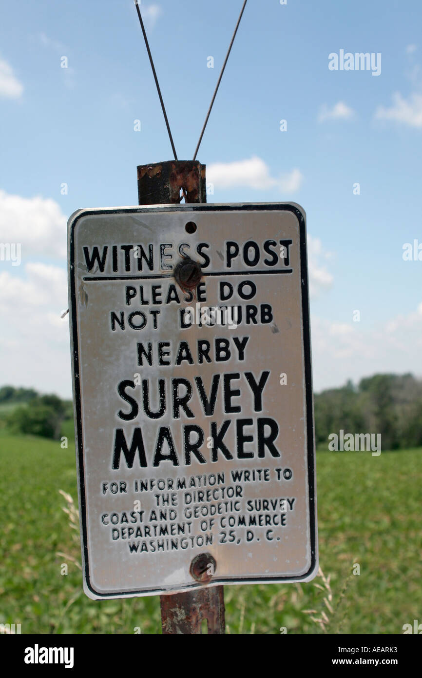 Geographic survey hi-res stock photography and images - Alamy