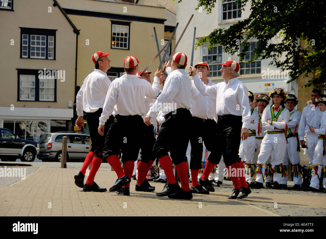 Morris dancing abingdon hi-res stock photography and images - Alamy