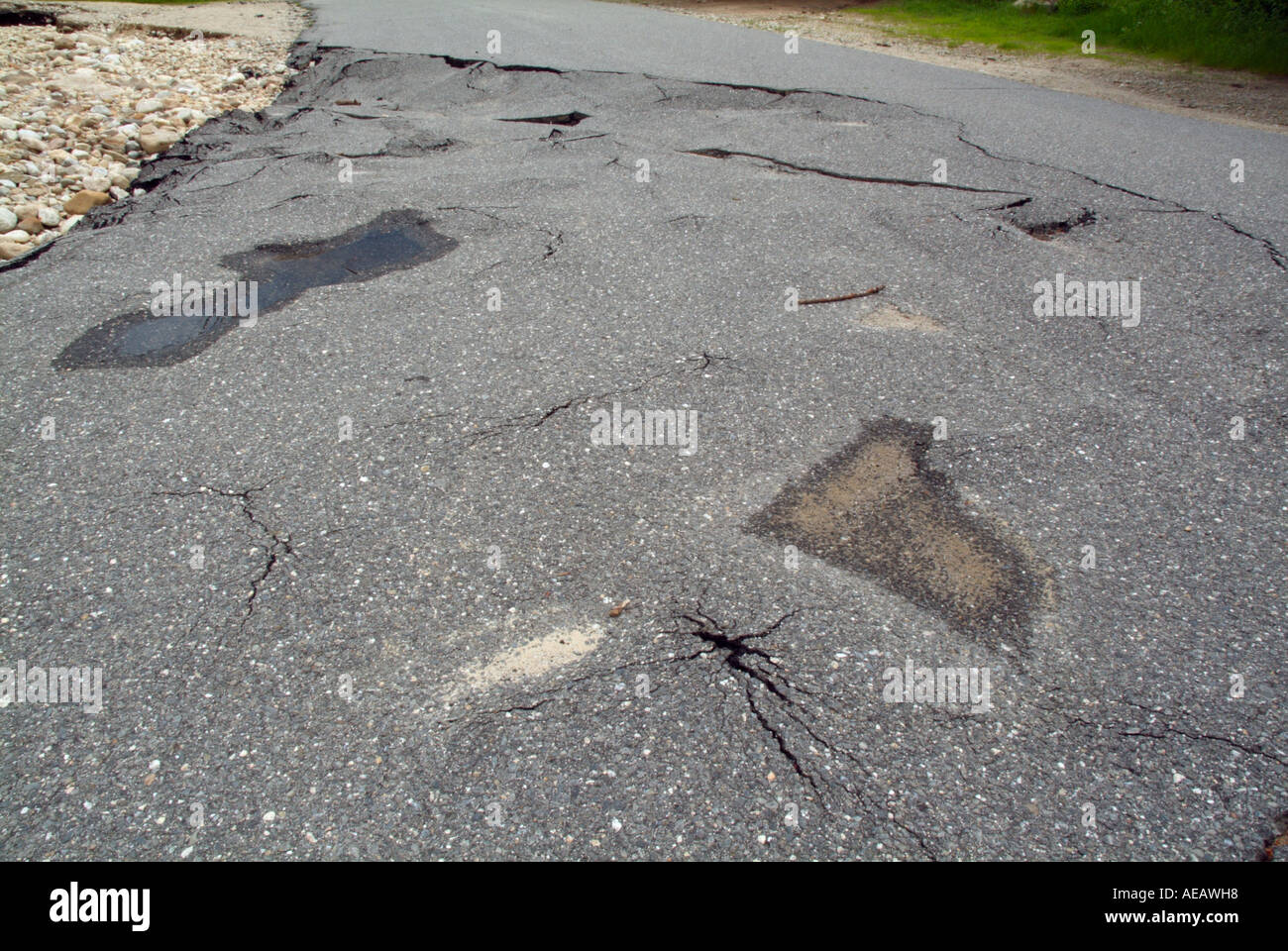 Section washed out road hi-res stock photography and images - Alamy