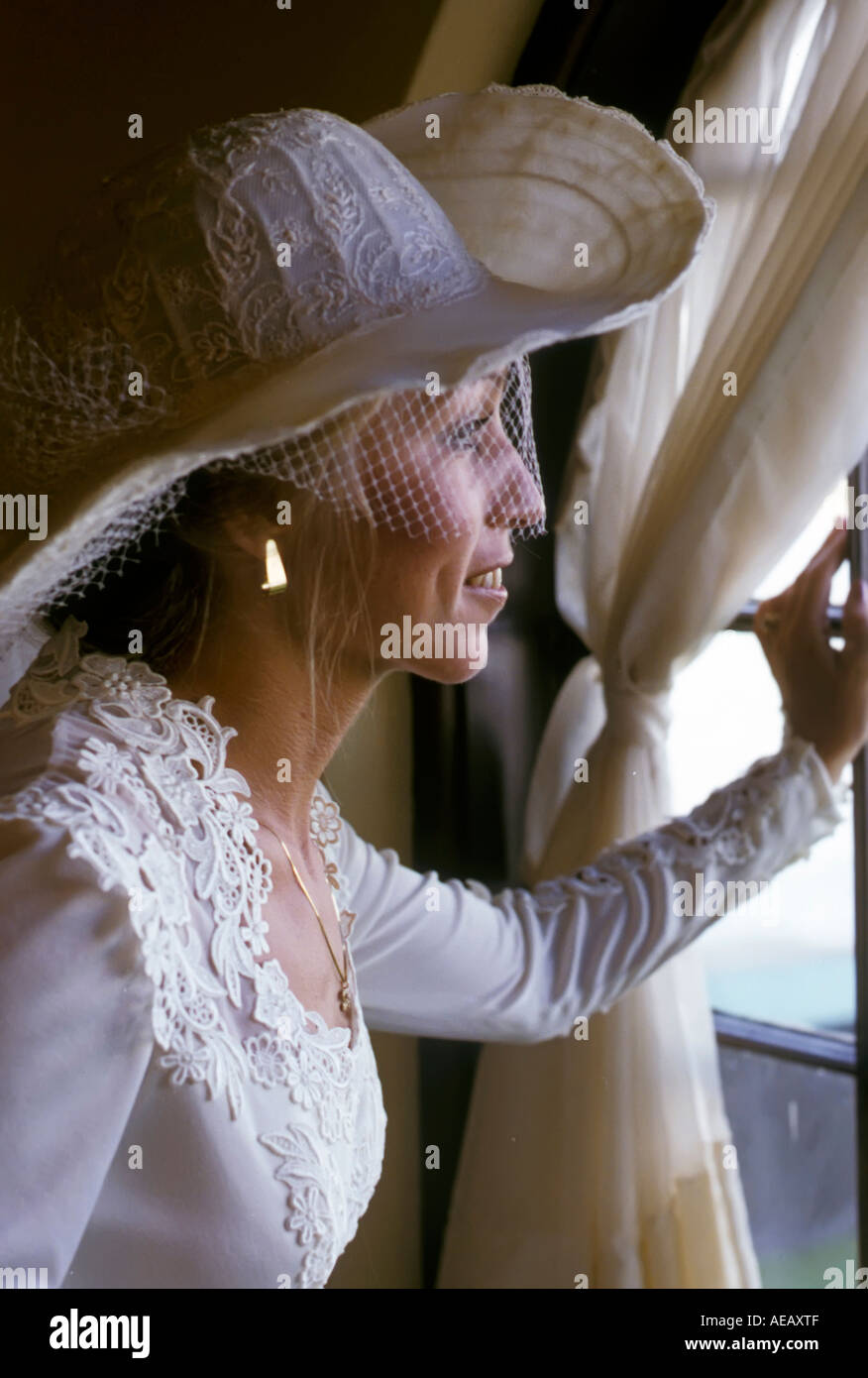 Marriage between man and woman Stock Photo - Alamy