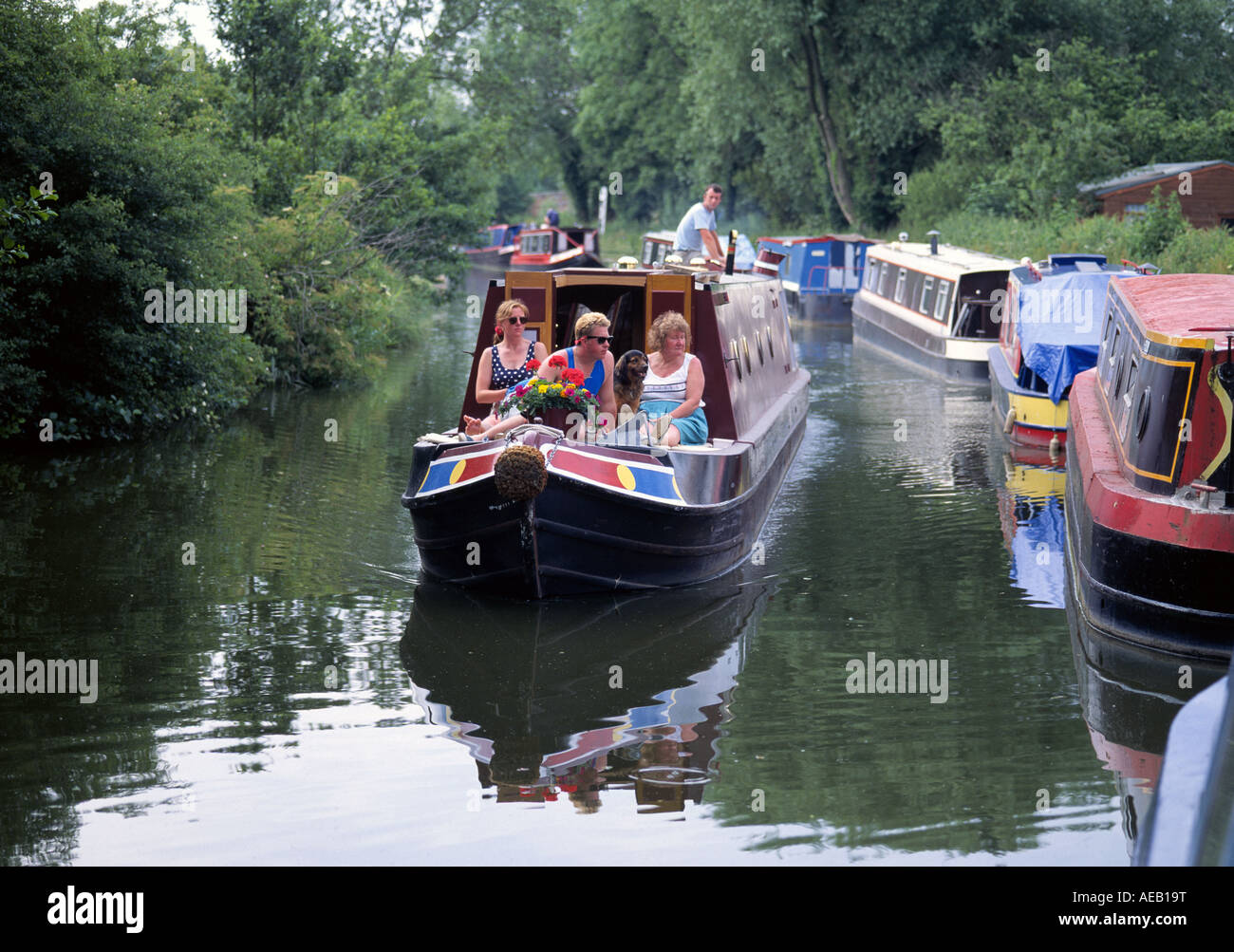 Traditional English narrowboat on the Avon River near Stratford Upon ...