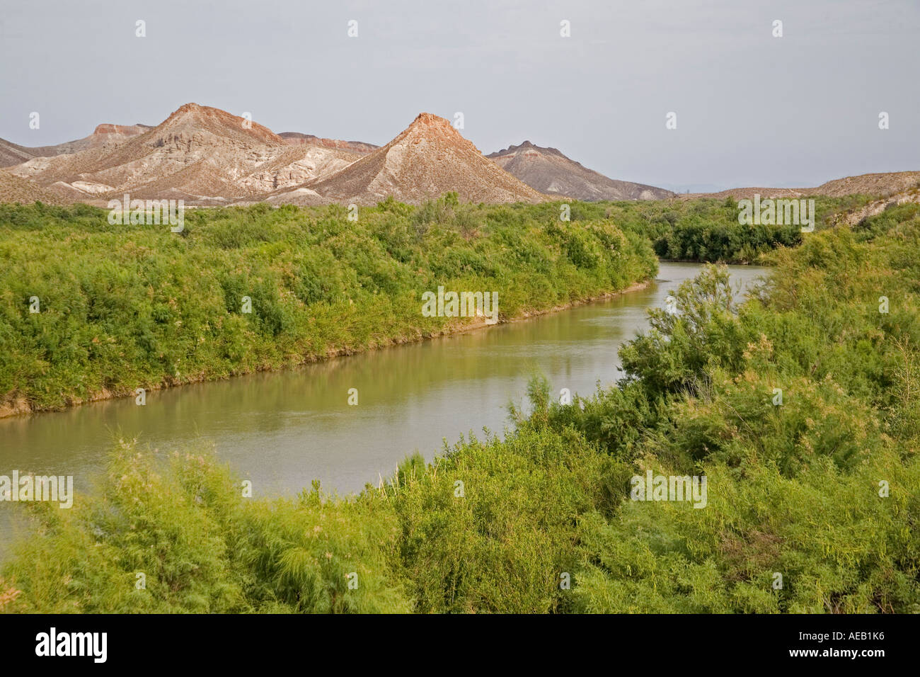 The Rio Grande flows through Big Bend Ranch State Park, Southwest Texas ...