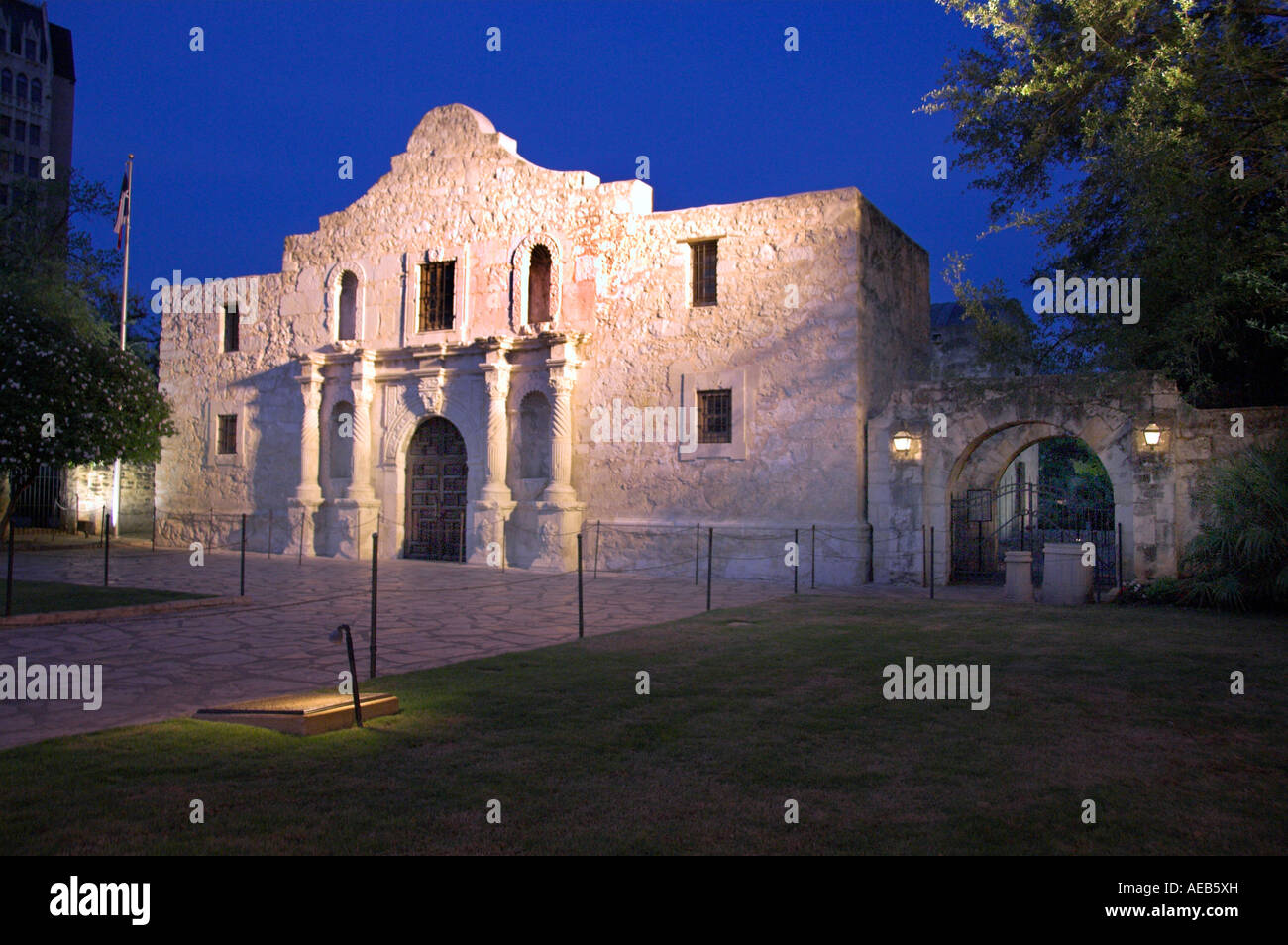 The historic Alamo at dusk in San Antonio Texas USA Stock Photo - Alamy
