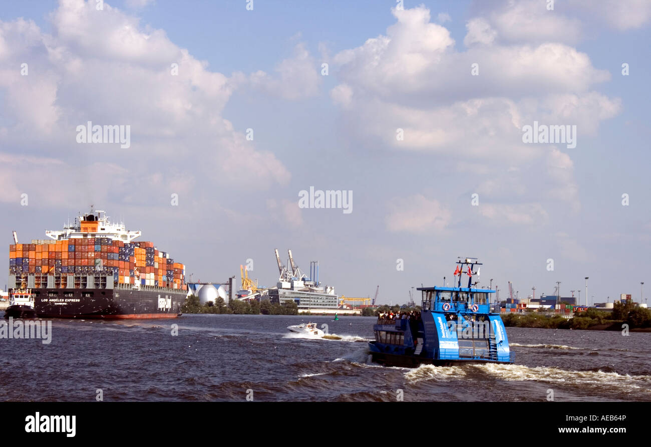 Public transport shuttle ferry and Containership "Los Angeles Express ...