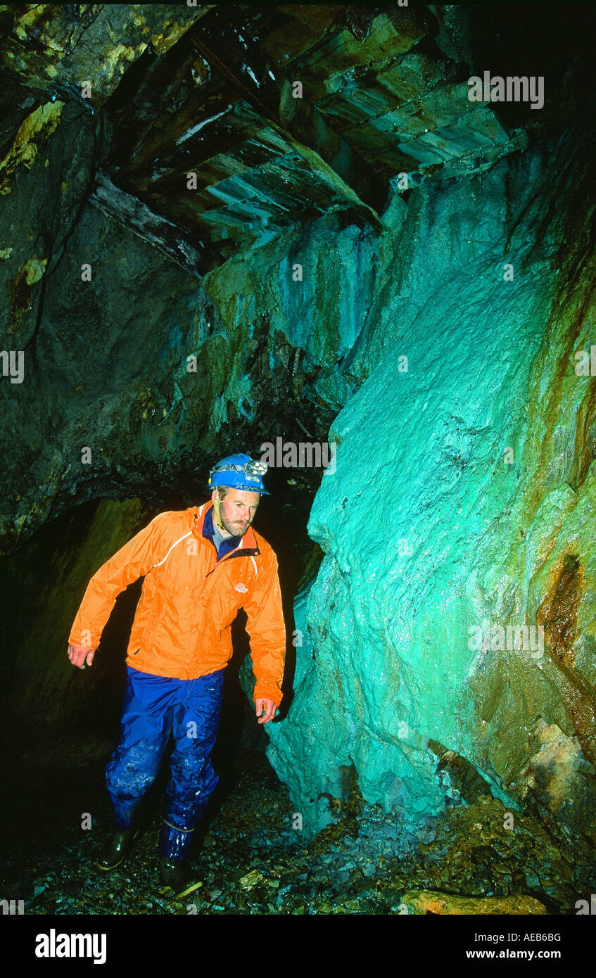 Copper mineral deposits roof hi-res stock photography and images - Alamy
