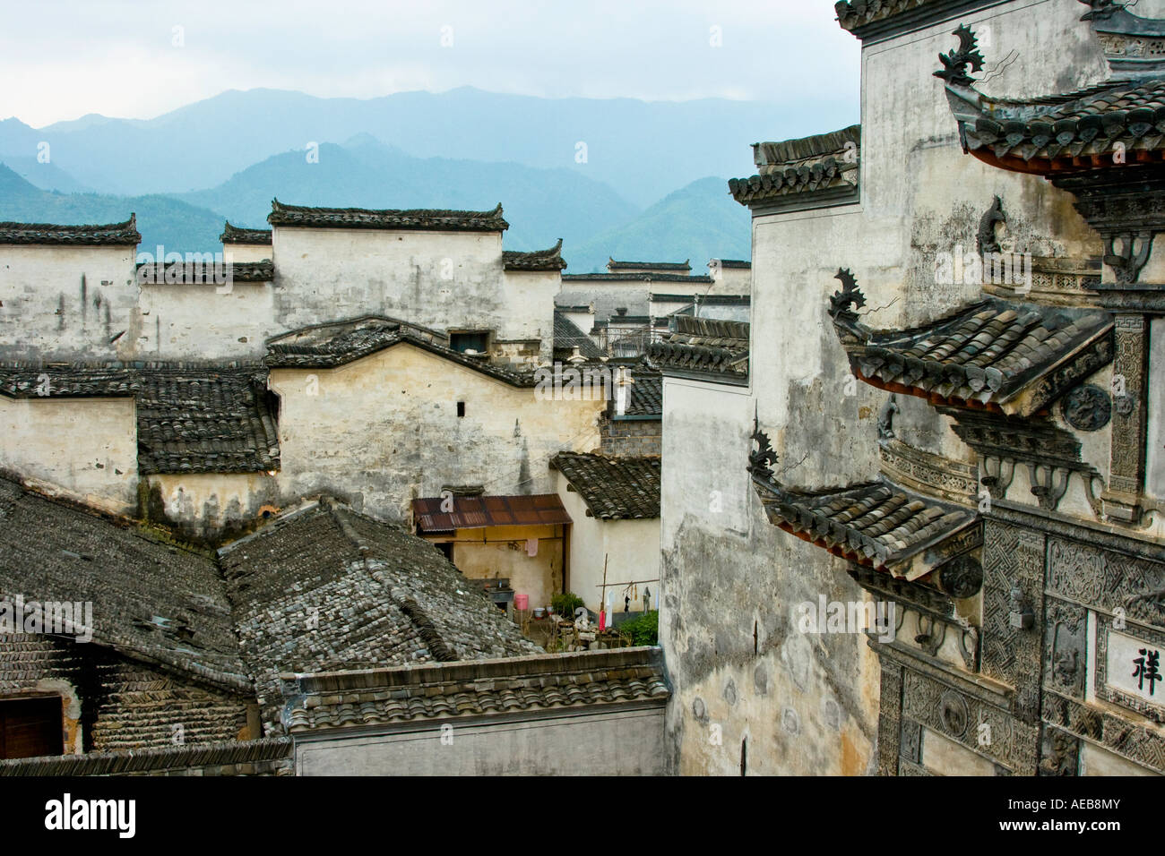Huizhou Architecture Hongcun Village Yixian China Stock Photo - Alamy