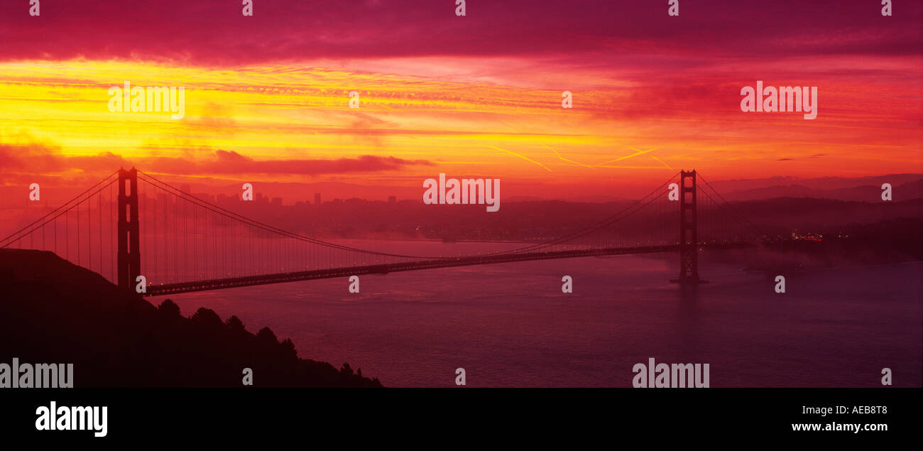 Golden Gate Bridge at dawn, San Francisco California USA Stock Photo ...