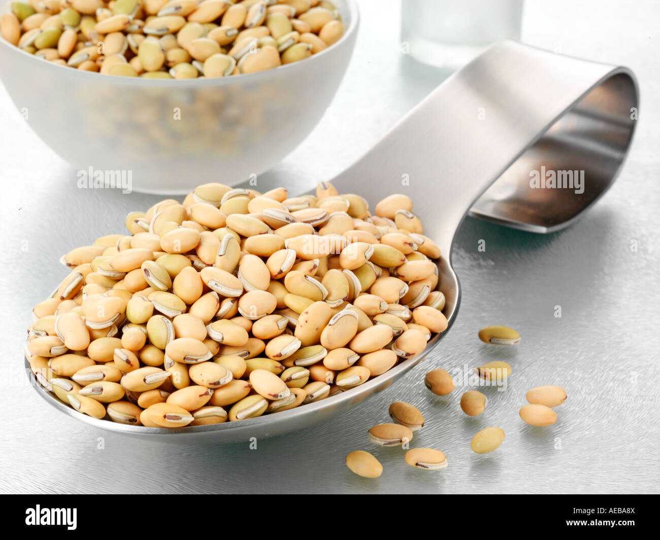 SPOONFUL OF VAL BEANS OR HYACINTH BEANS Stock Photo - Alamy