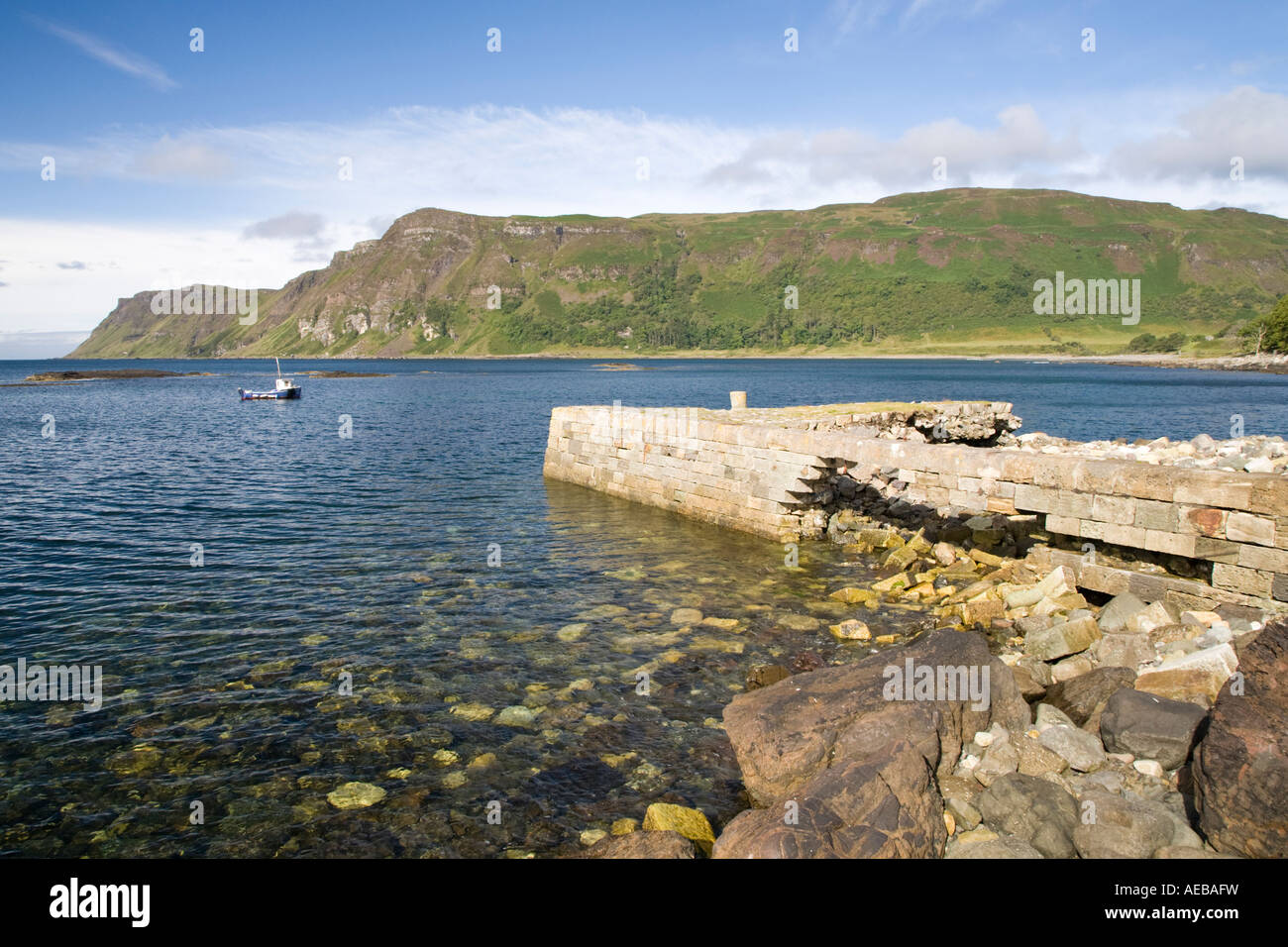 Carsaig bay pier hi-res stock photography and images - Alamy