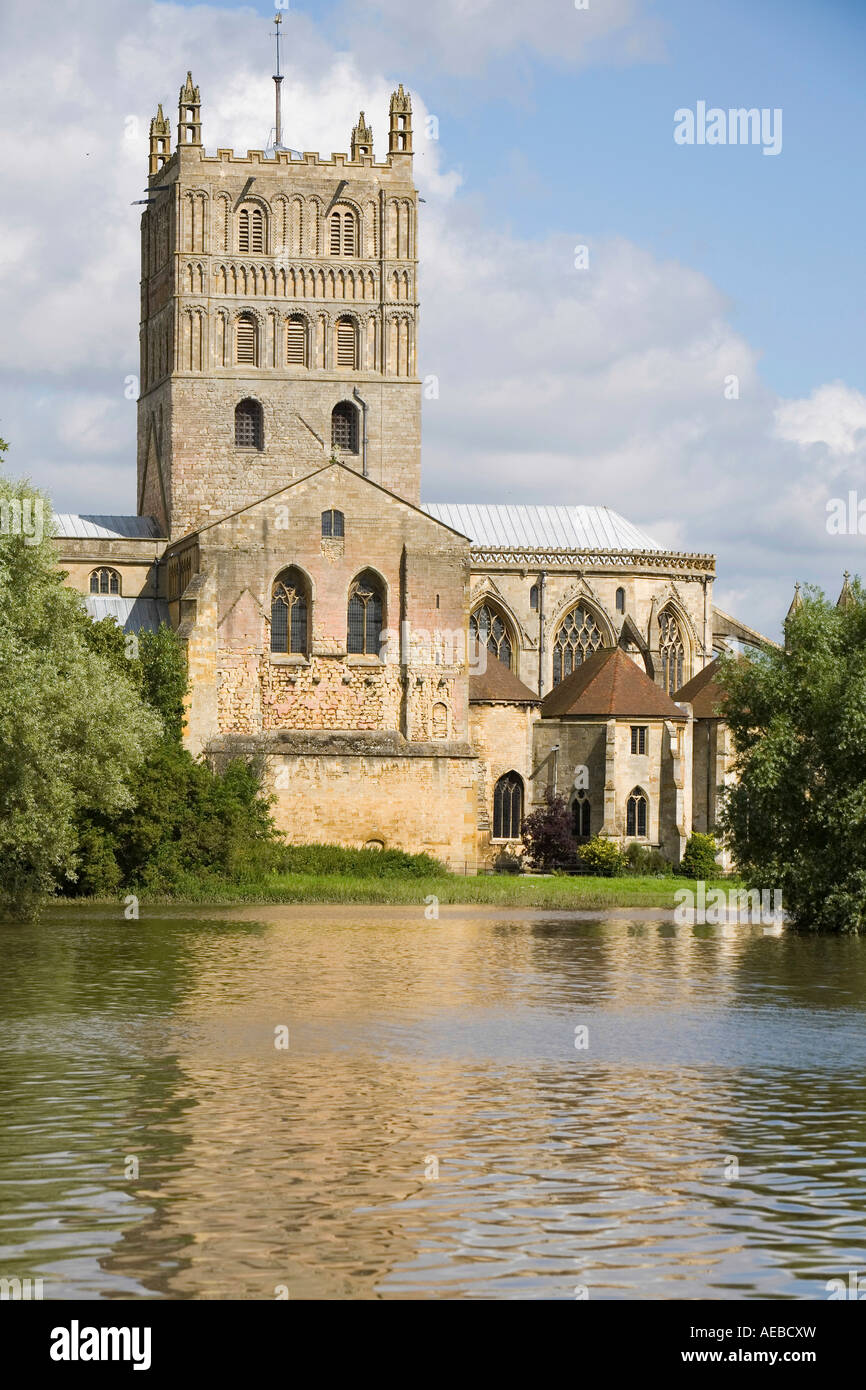 Tewkesbury flood floods flooding hi-res stock photography and images ...
