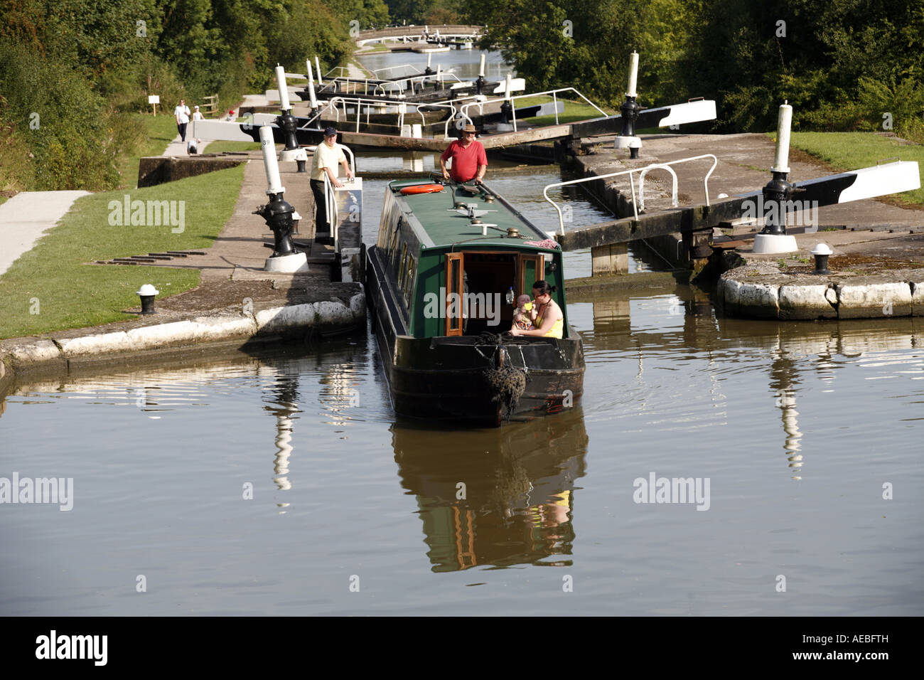 Narrowboat at Hatton Locks Warwick England Stock Photo - Alamy
